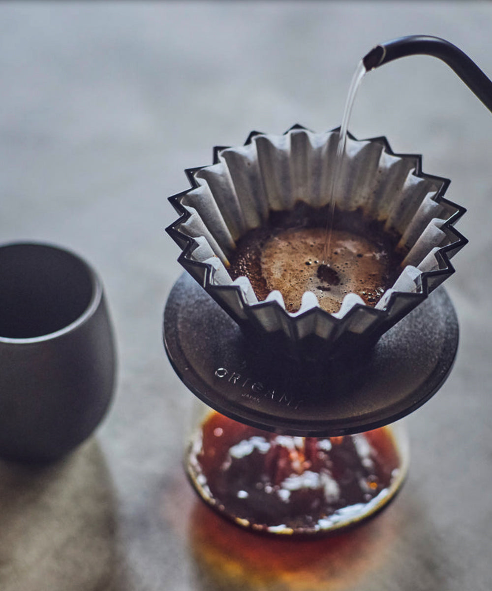 ORIGAMI Resin Dripper Holder - Black – Slow Pour Supply